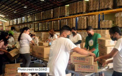 » DSWD sends more shelter materials to families hit by ‘Odette’