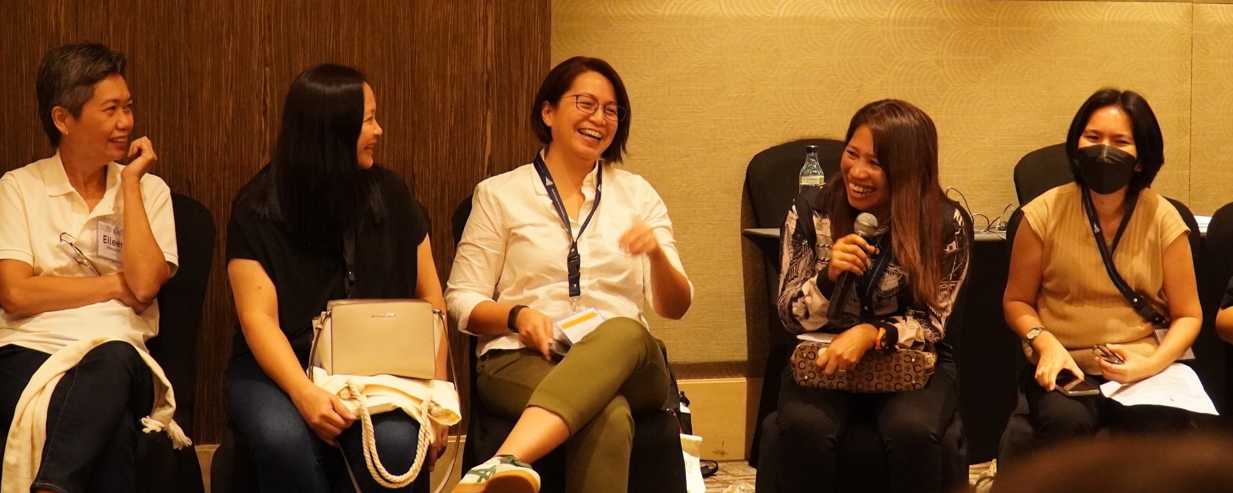 » Women journalists gather to discuss welfare & safety