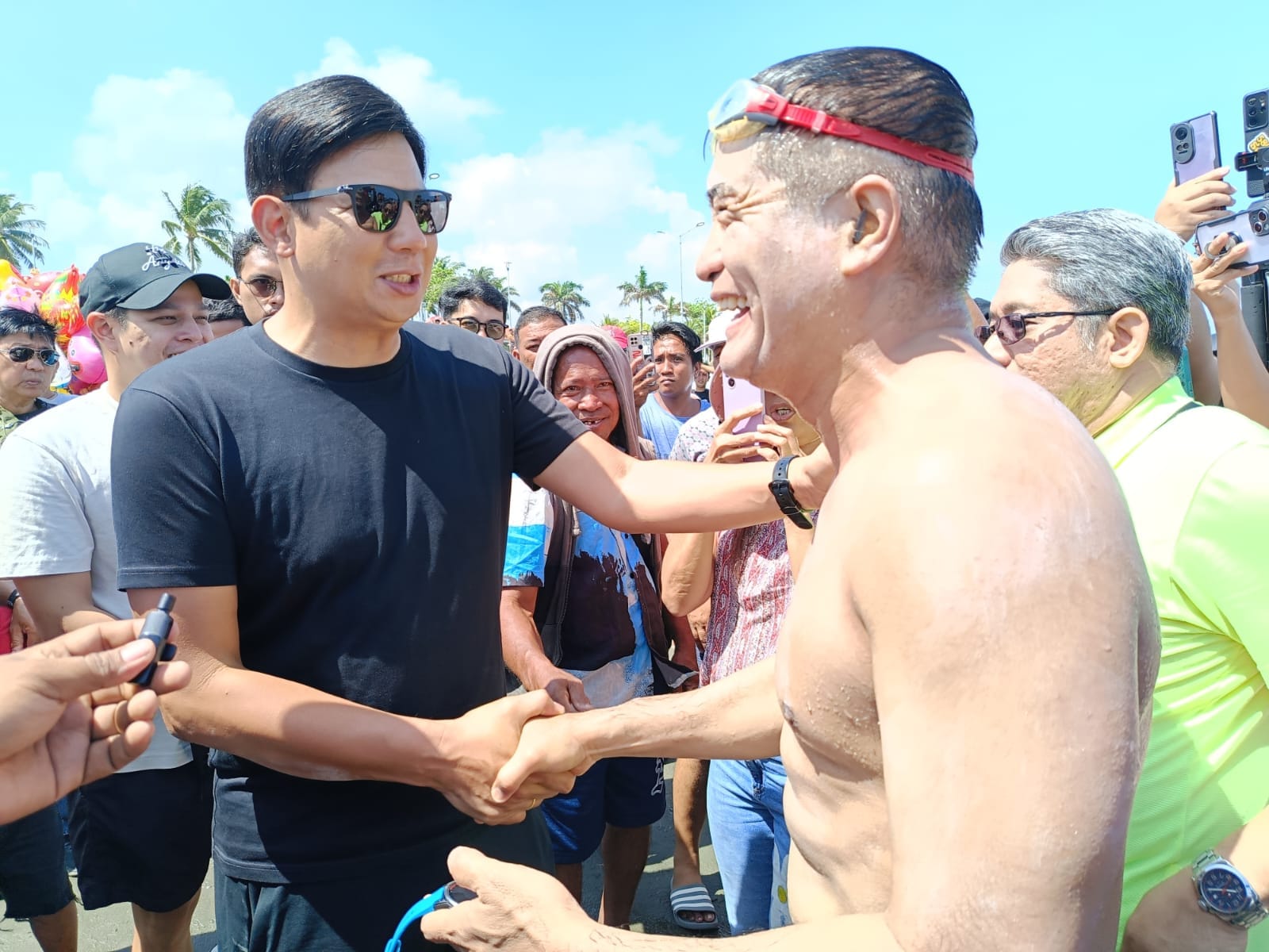 Pinoy Aquaman’ swims for marine protection